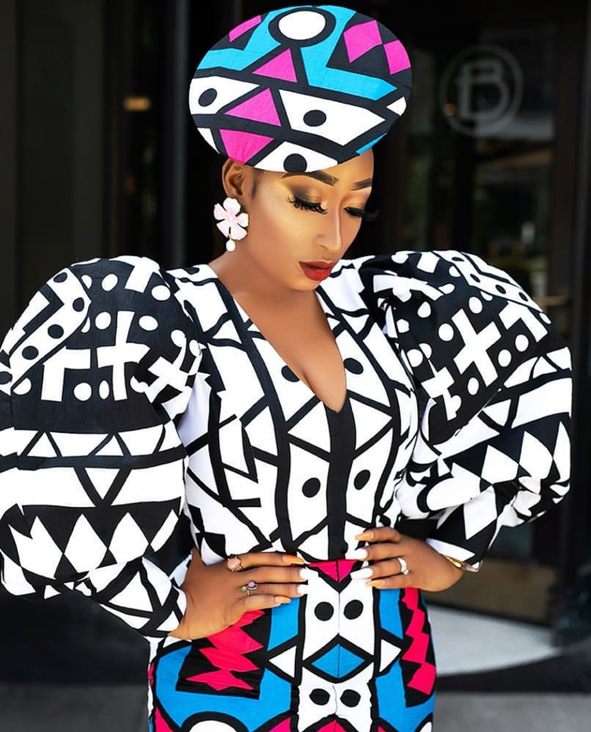 #OOTD: Chic Ama Gives Us Her Rendition Of The African Print Flat ...