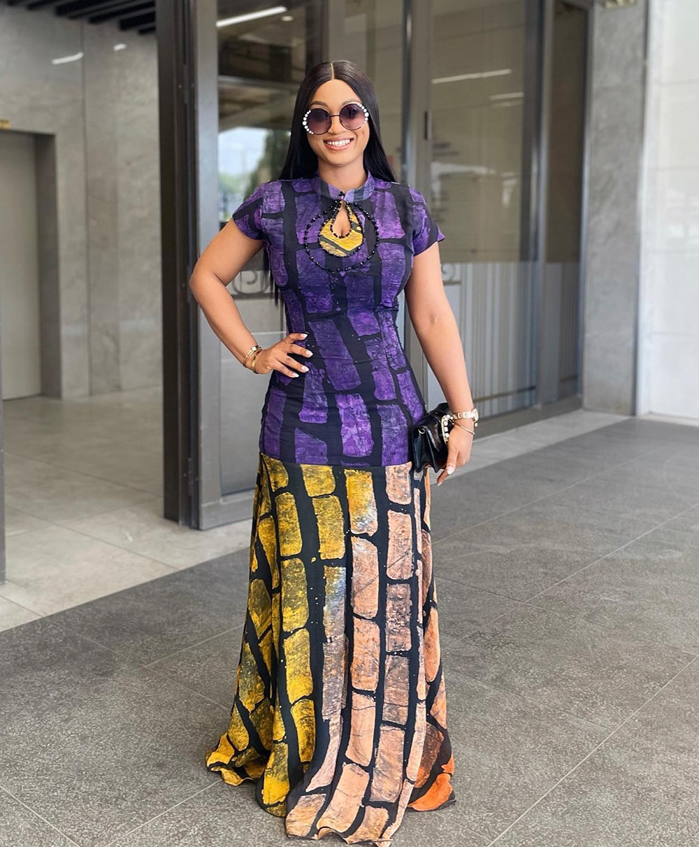 #OOTD: Nigeria's Rutie B Brings To Life The Stunning BIG VIBES Adire ...