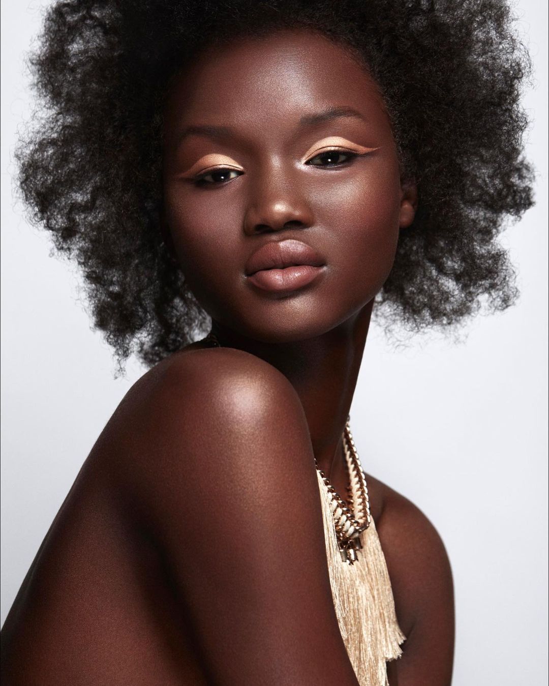 #MODELCRUSH: Gorgeous South Sudanese Abény Nhial Went From Biochemistry To Mainstream Runway ...