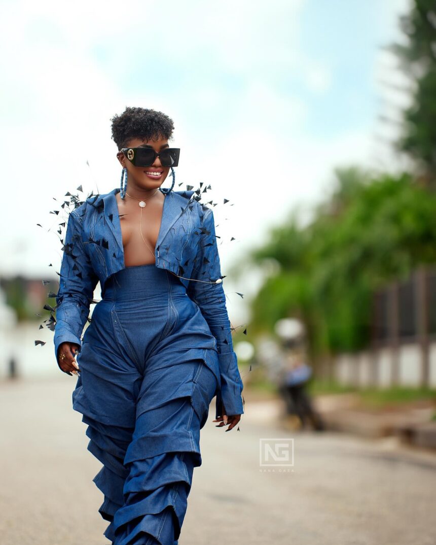 #OOTD: Jessica Larny Stuns in Unique Detailed Denim Elegance Curated By ...